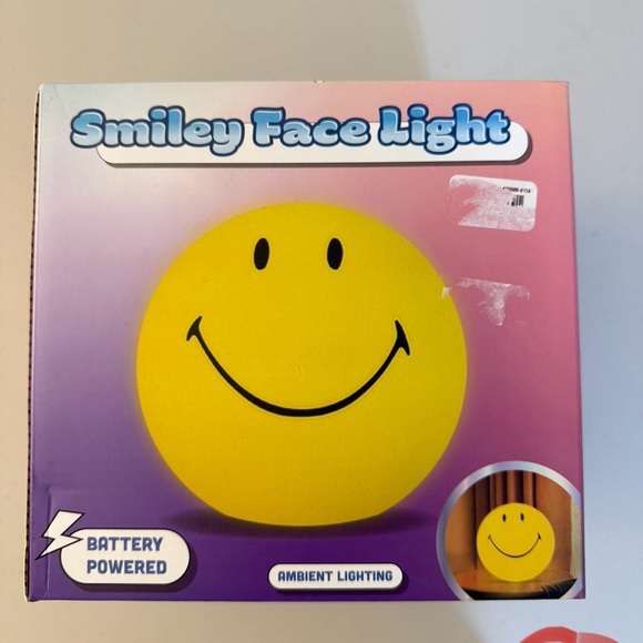 orbit innovations | Other | Smiley Face Light Yellow Ambient Lighting ...